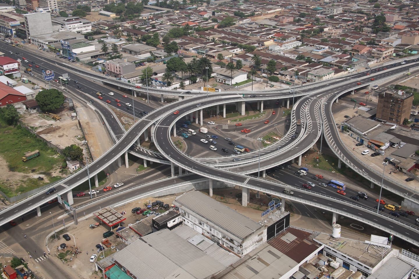 Alassane Ouattara annonce le lancement travaux du 4ème pont d’Abidjan ...